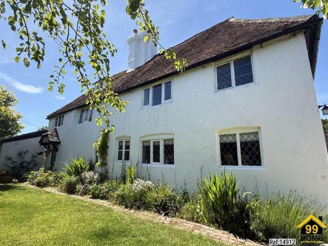 4 Bedroom Detached House