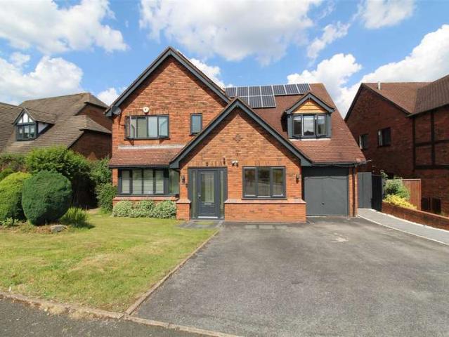 4 Bedroom Detached House