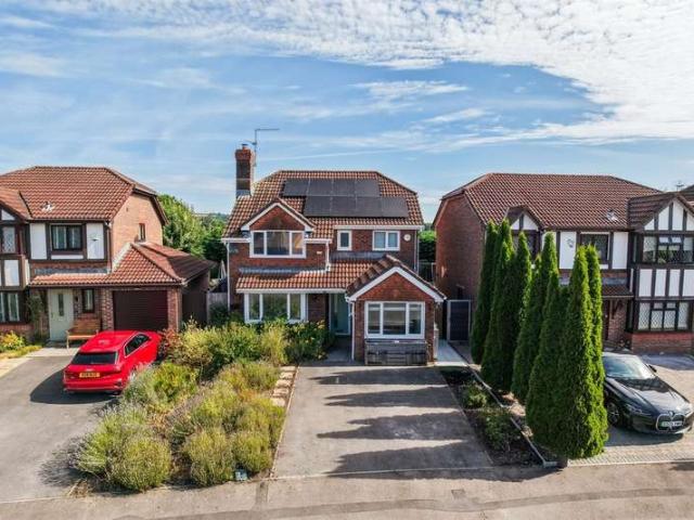 4 Bedroom Detached House