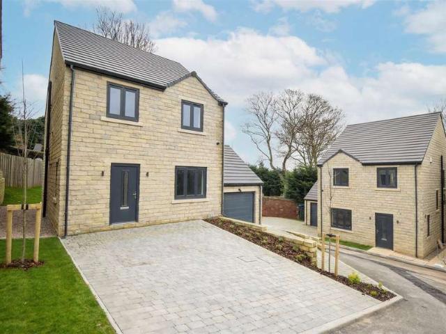 4 Bedroom Detached House