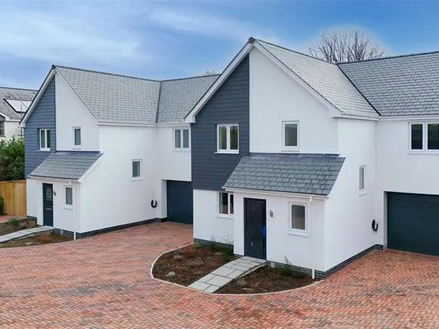 4 Bedroom Detached House