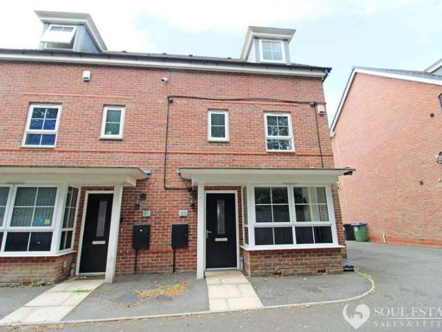4 Bedroom Detached House