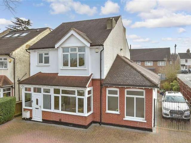 4 Bedroom Detached House