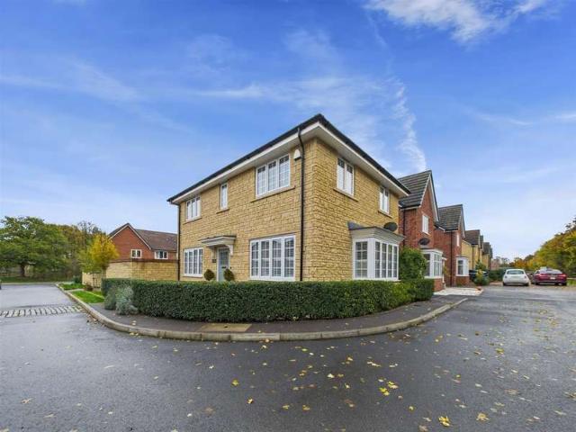 4 Bedroom Detached House