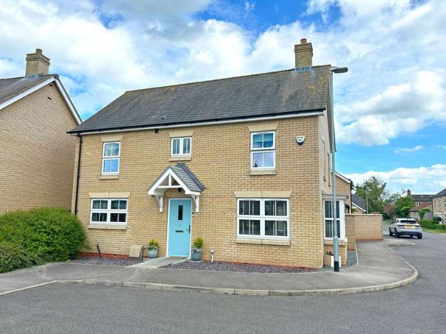 4 Bedroom Detached House