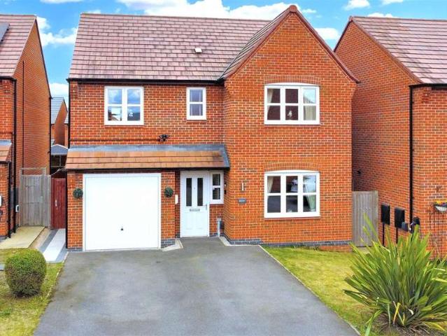 4 Bedroom Detached House
