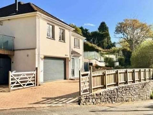 4 Bedroom Detached House