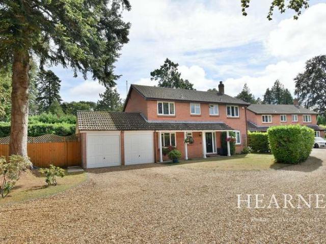 4 Bedroom Detached House