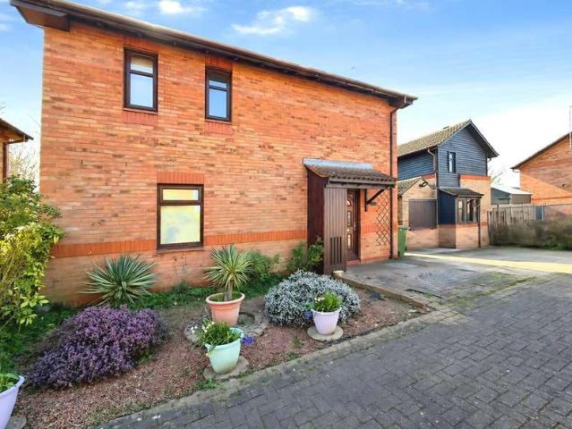 4 Bedroom Detached House