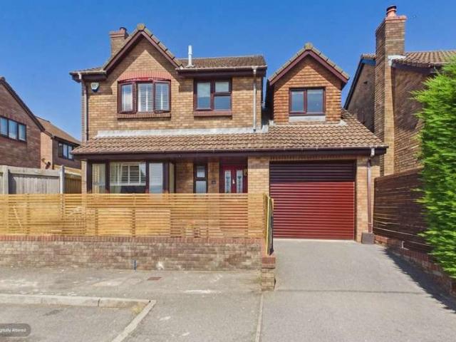 4 Bedroom Detached House