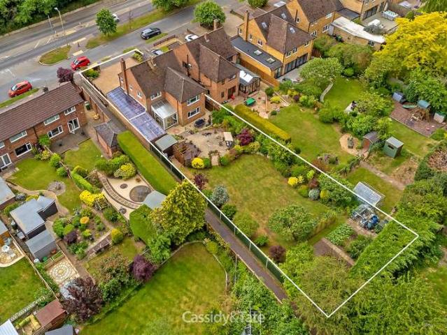 4 Bedroom Detached House