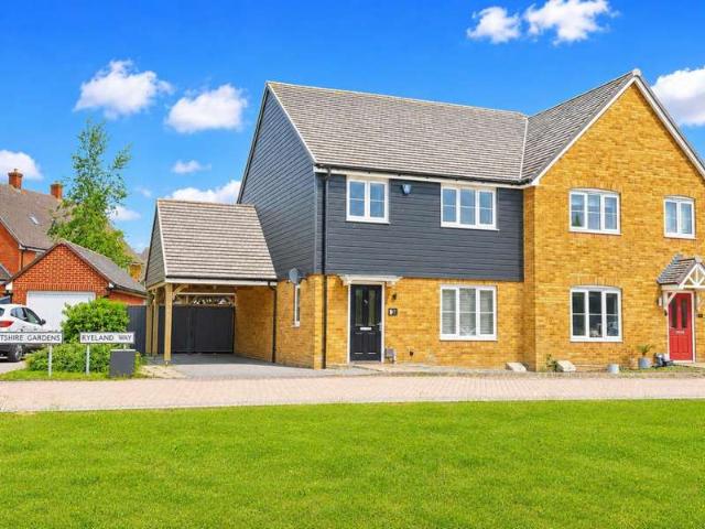 4 Bedroom Detached House