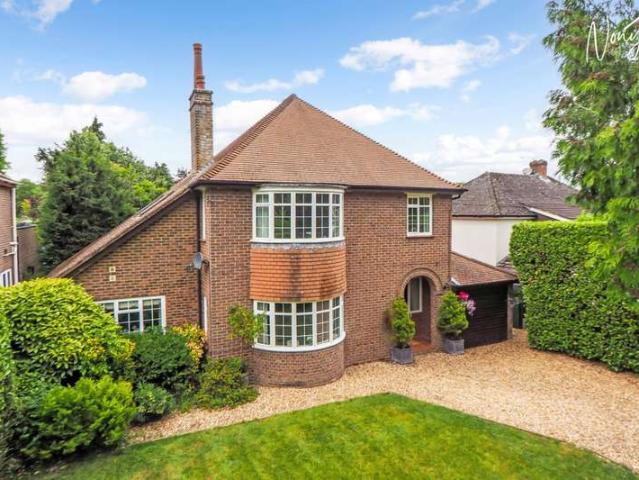 4 Bedroom Detached House