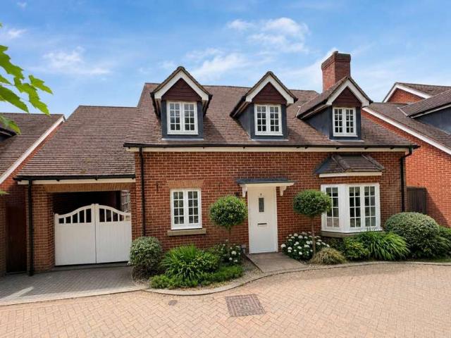 4 Bedroom Detached House