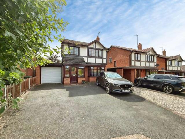 4 Bedroom Detached House