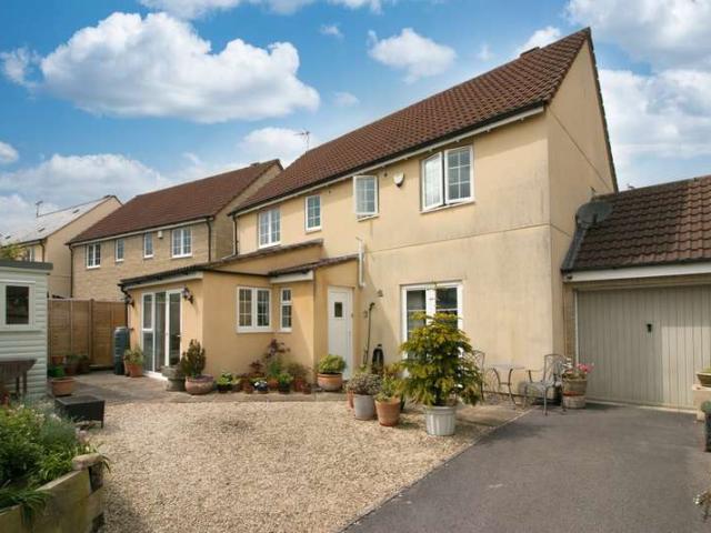 4 Bedroom Detached House
