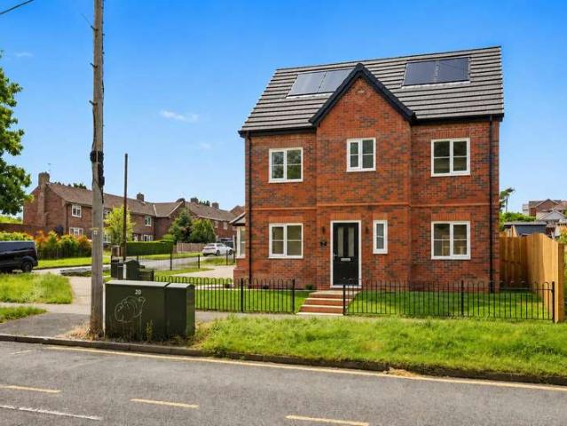 4 Bedroom Detached House