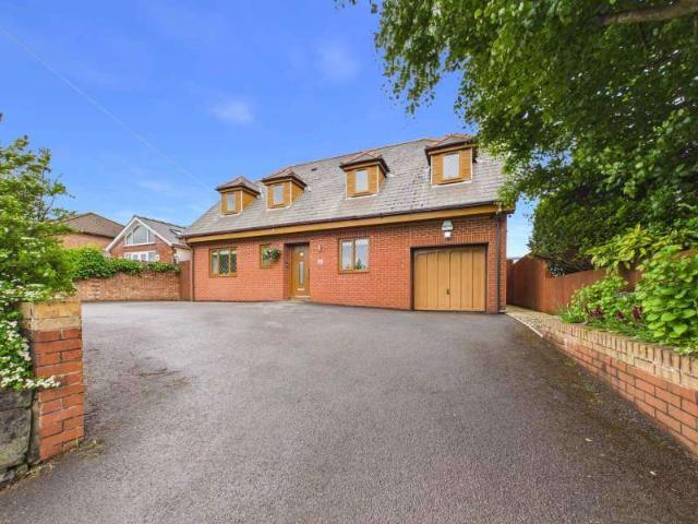 4 Bedroom Detached House