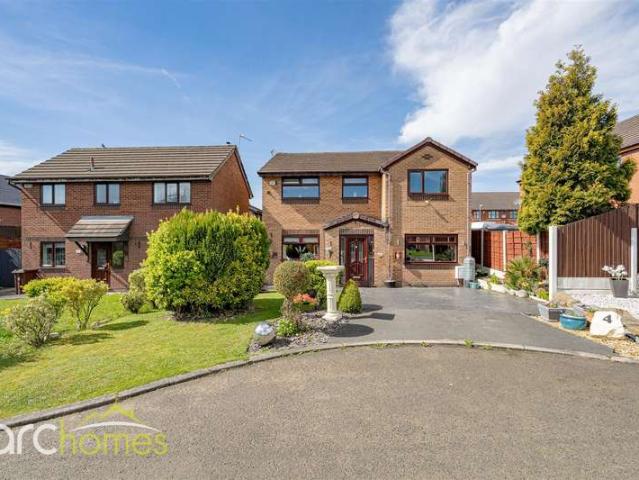 4 Bedroom Detached House
