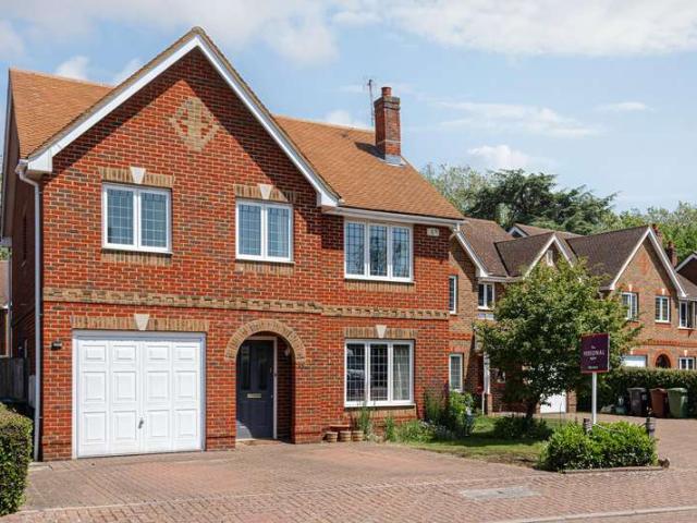 4 Bedroom Detached House