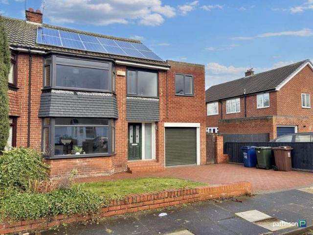 4 Bedroom Detached House