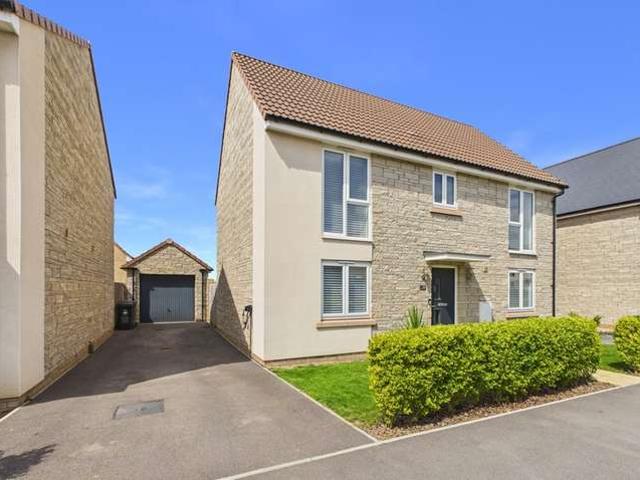 4 Bedroom Detached House