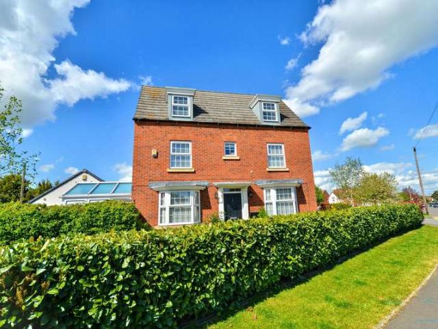 4 Bedroom Detached House