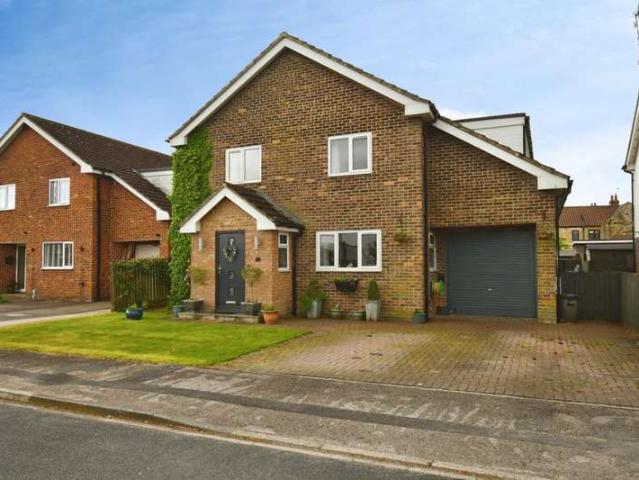 4 Bedroom Detached House