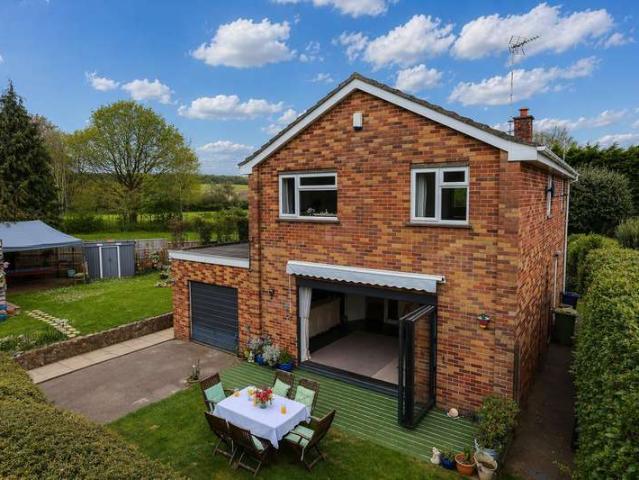 4 Bedroom Detached House