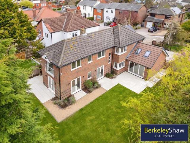4 Bedroom Detached House