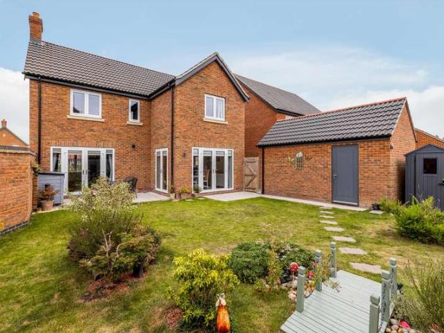 4 Bedroom Detached House