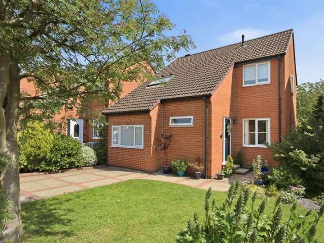 4 Bedroom Detached House