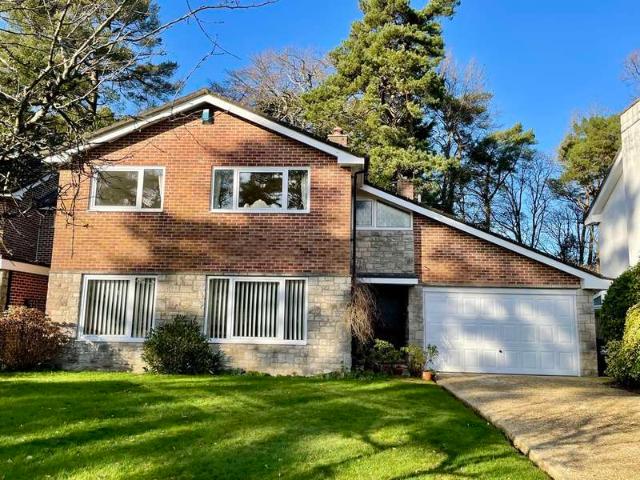 4 Bedroom Detached House