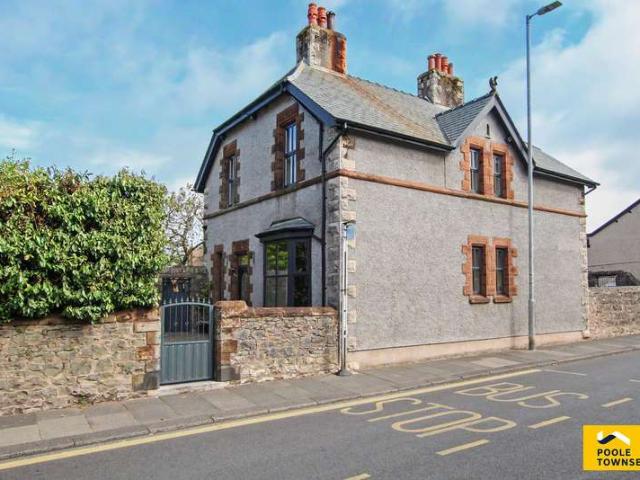 4 Bedroom Detached House