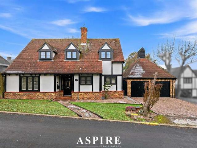4 Bedroom Detached House