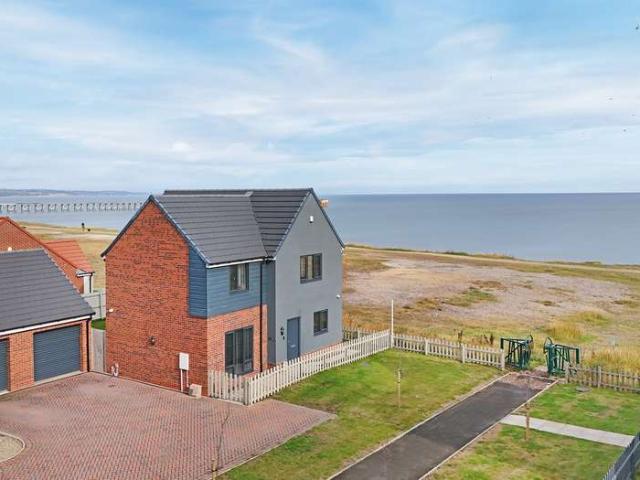 4 Bedroom Detached House