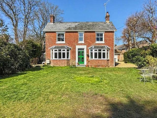 4 Bedroom Detached House