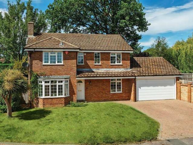 4 Bedroom Detached House