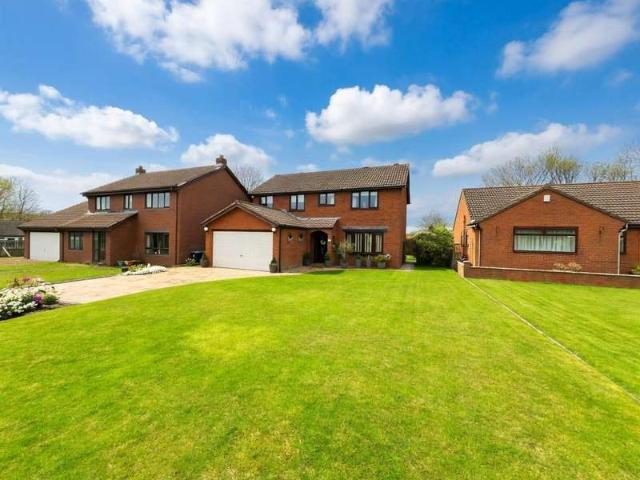 4 Bedroom Detached House