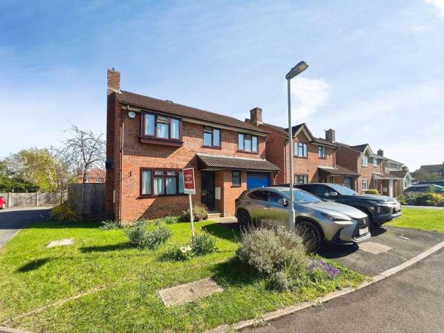 4 Bedroom Detached House