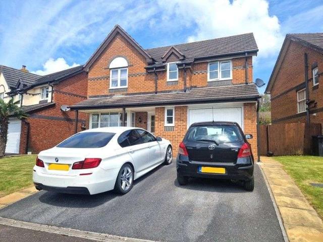 4 Bedroom Detached House
