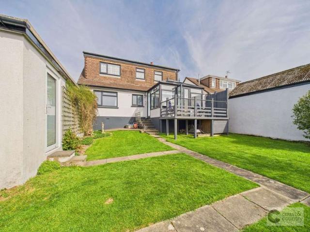4 Bedroom Detached House