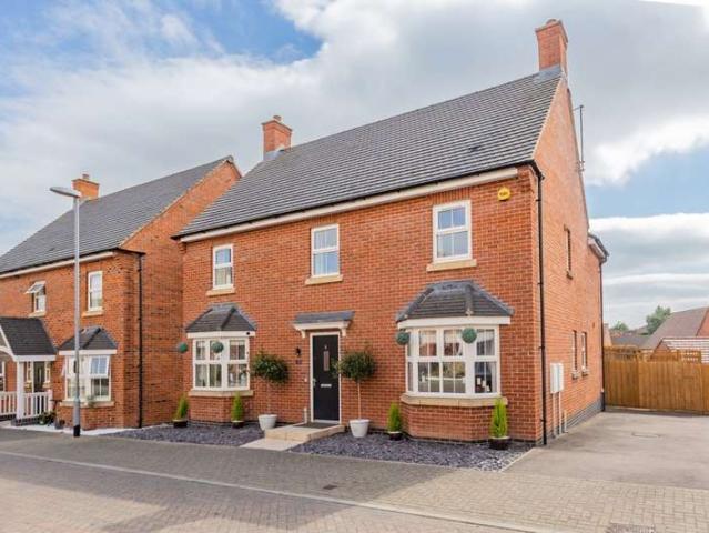 4 Bedroom Detached House