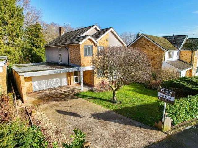 4 Bedroom Detached House