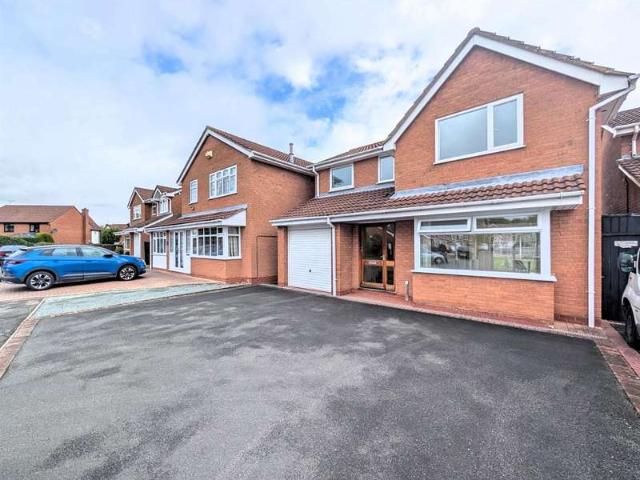 4 Bedroom Detached House