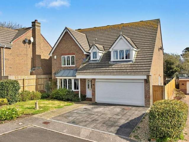 4 Bedroom Detached House