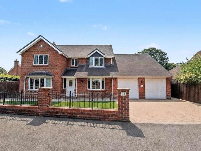4 Bedroom Detached House