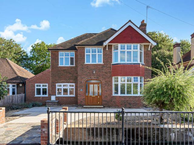 4 Bedroom Detached House