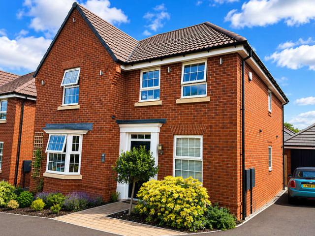4 Bedroom Detached House