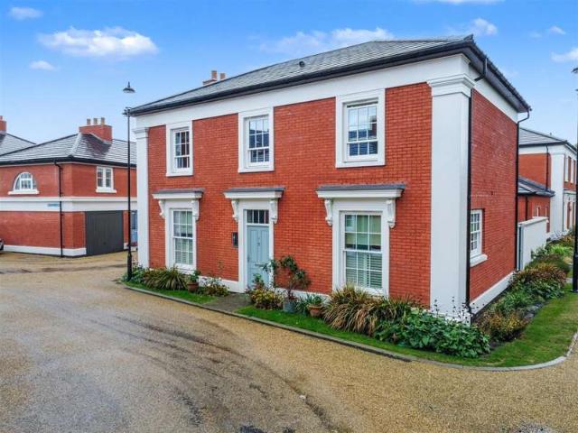 4 Bedroom Detached House
